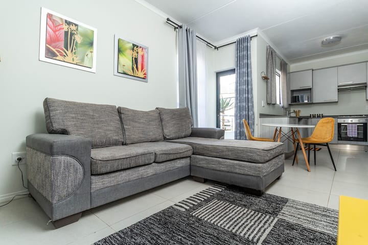 Teres Place:lotus, Lovely 1-bedroom Condo W Pool. - Midrand
