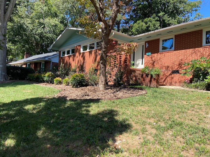 Mid-century Gem Southpark - Charlotte Douglas Airport (CLT)