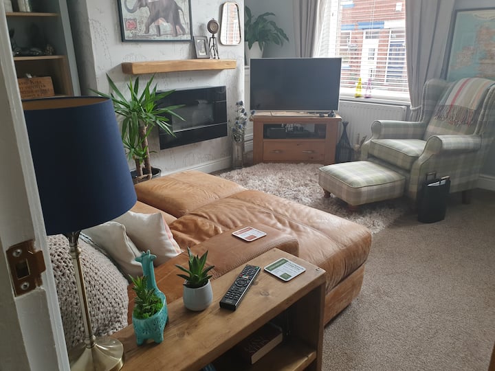 Cosy Random Stop-off
(Private Room) - Carlisle