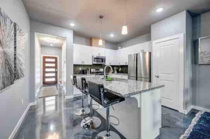 The “Houston Vaycay” A - アメリカ ヒューストン