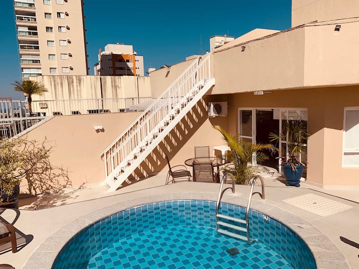 Cobertura Ampla Com Piscina E Churrasqueira - Guarujá