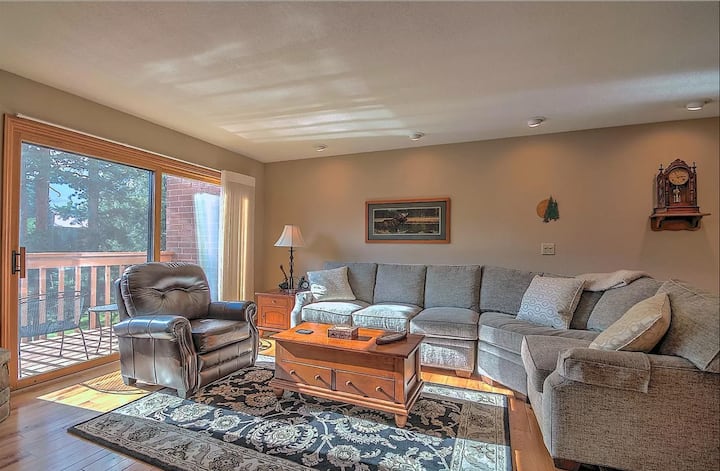 Two Bedroom Condo With Heated Garage In Frisco - Silverthorne, CO