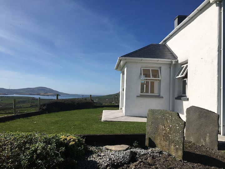 Donie's Cottage - Ireland