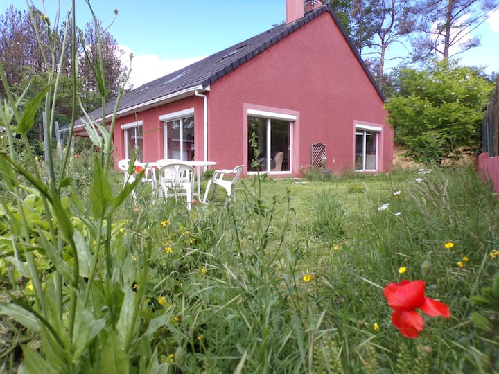 Belle Et Spacieuse Maison Rose - Marvejols