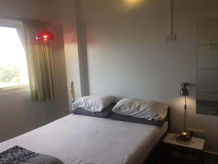 Amazing Open Concept 1 Bedroom With Island Views - Mumbai
