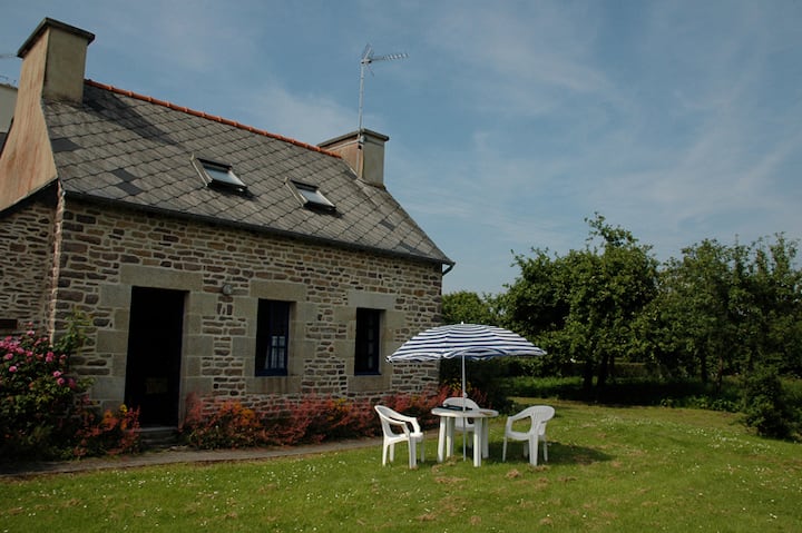 Maison Avec Grand Jardin, Proche Mer Et Commodités - Plouha
