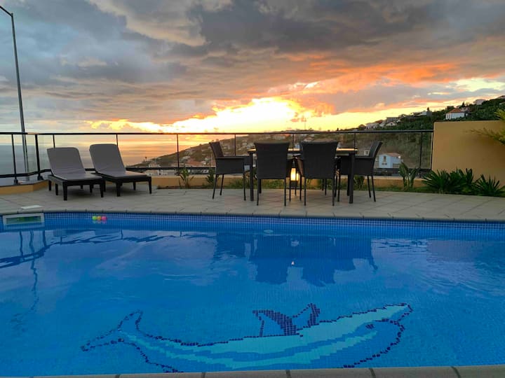 Sunset Villa With Heated Pool And A View - Ribeira Brava