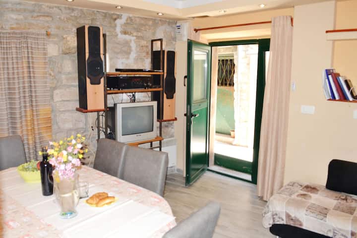 Nikola's House - Hvar