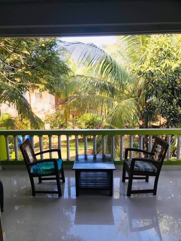 Cheerful 2- A/c Bedroom Home With Free Parking - Goa