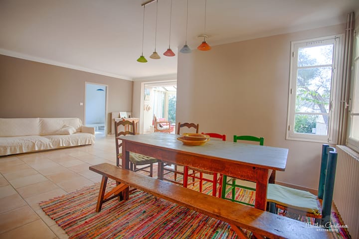 Briandière. Villa Chaleureuse, Clim,piscine,jardin - Cassis