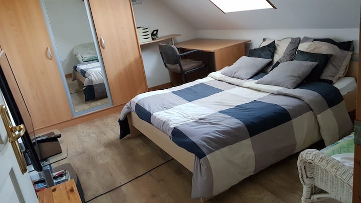 Chambre 1 Dans Studio - Saint-Sylvain-d'Anjou