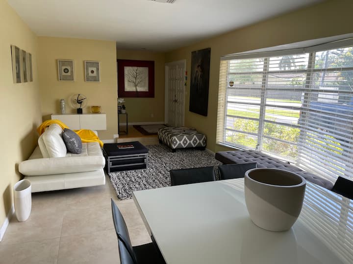 Your Cozy Home In Beautiful Miami - Miami Gardens, FL
