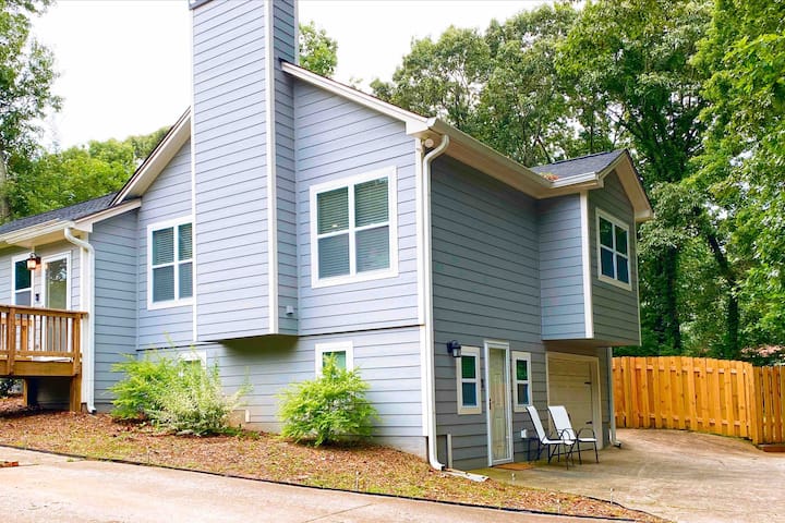 Cozy & Spacious Basement Suite W/private Entry - Kennesaw, GA