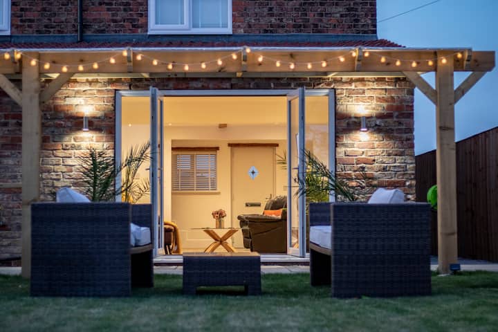 Luxury Cottage With  Hot Tub, Close To York - Selby