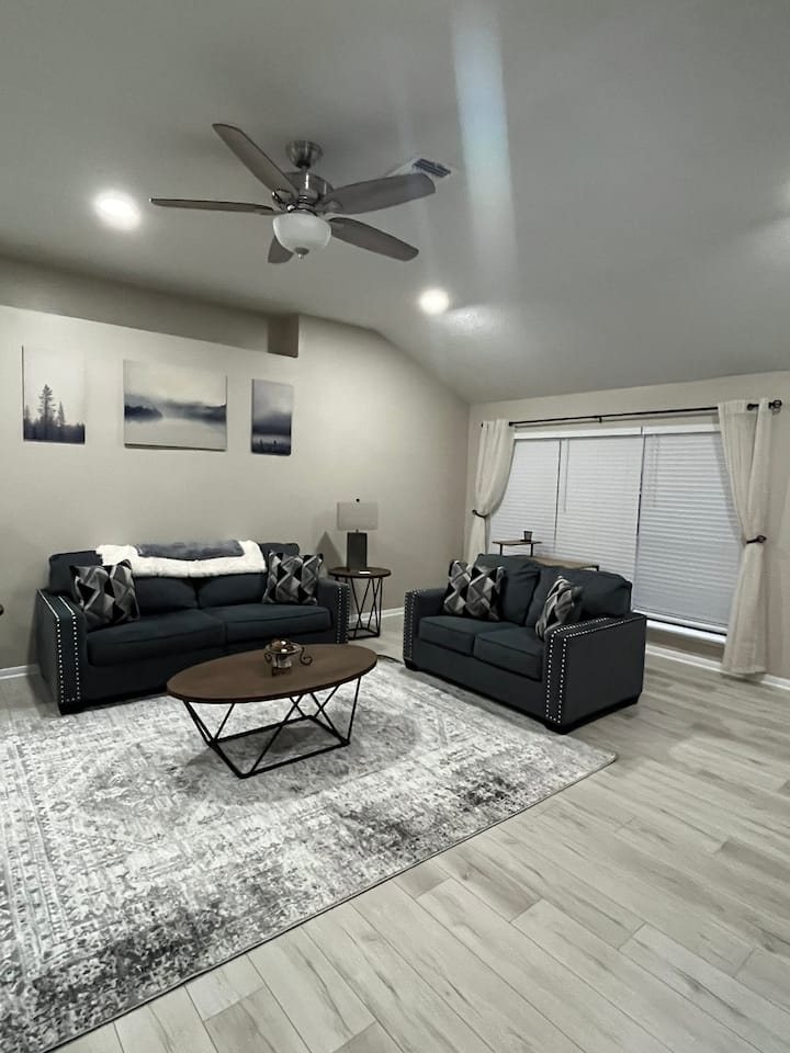 🥂 Good As Gold 🥂 - Spring, TX