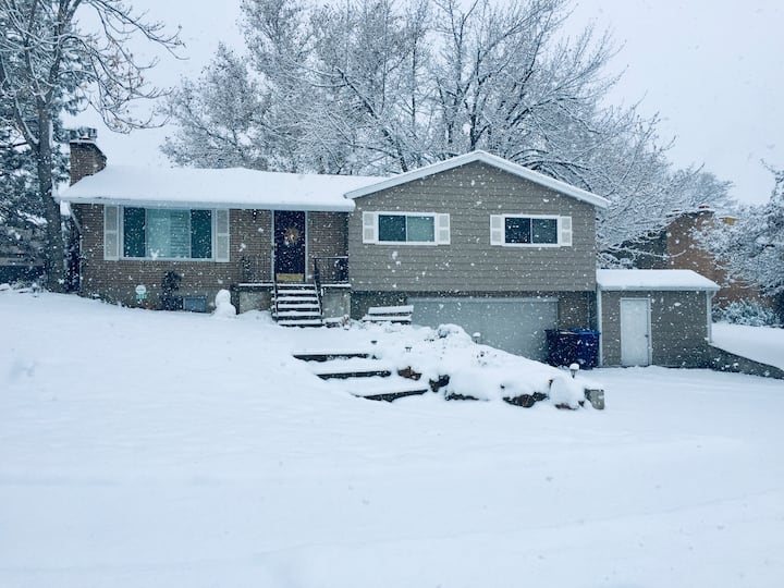 Convenient Quiet Retreat. - Cottonwood Heights, UT