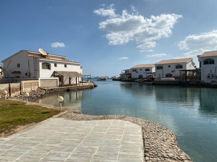 Amazing Villa Directly On The Sea - Hurghada