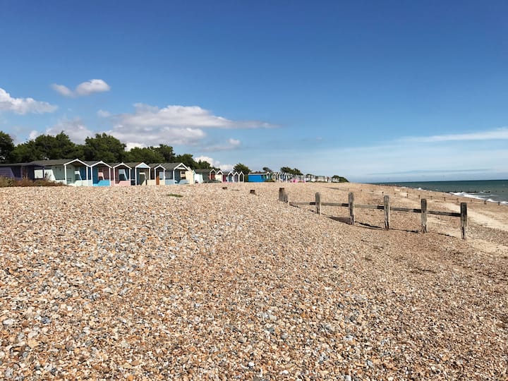 Seaside Family Holiday House Seconds From Beach - Arundel