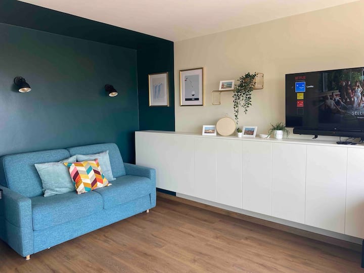 Trendy, Cosy Chique 10th Floor Studio By The Beach - Blankenberge