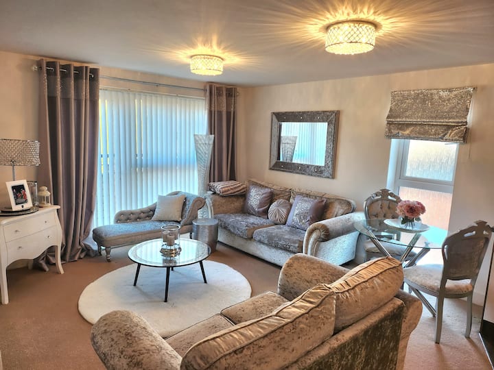 Modern 1 Bed Apartment Swansea - Swansea, UK