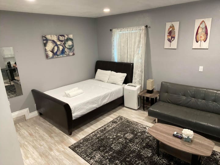 Super! Private Studio W/wd 2 Mins From Freeways! - Rancho Bernardo - San Diego