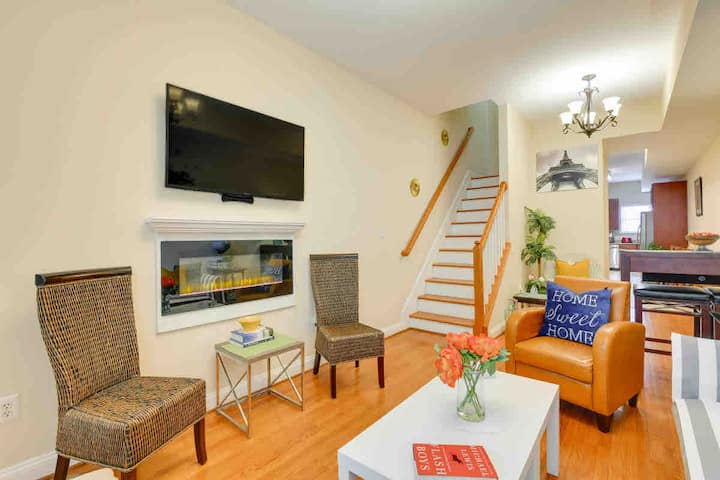 2b/2.5ba Eurostyleliving - Johns H. Hospital - Baltimore, MD