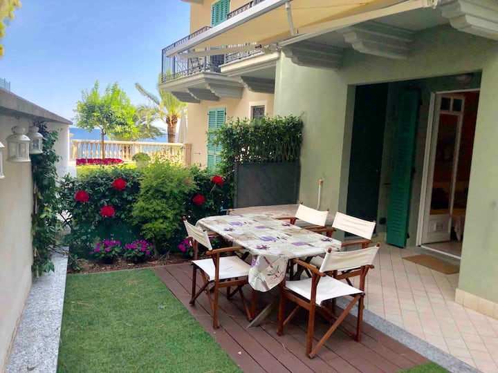 Imperia Bilocale 100 Mt Dal Mare - Ligurië