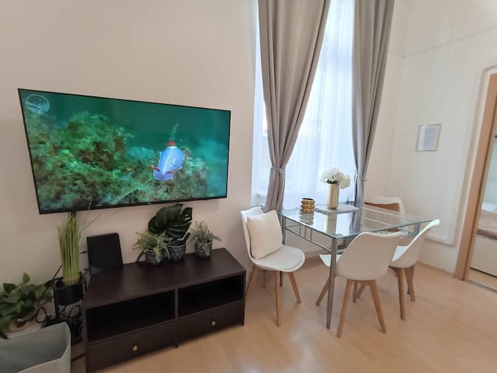 Trendy Quiet Flat At Corvin Mall Free Garage - Budapest