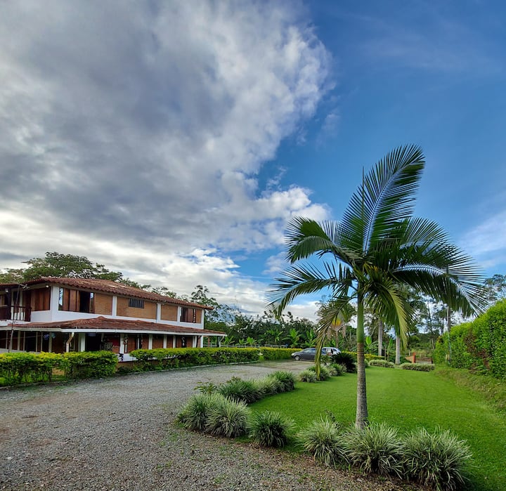 "Enjoy Calm And Harmony At Casa Sol Y Luna" - Quimbaya