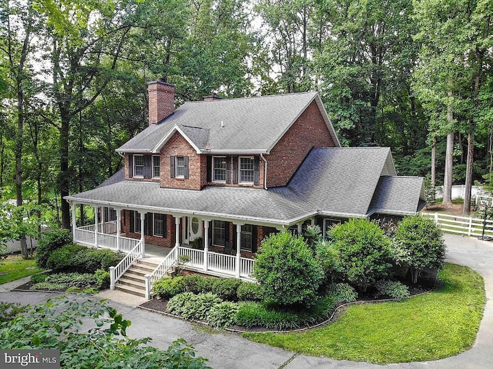 Indoor Soft Hot Tub - Family Friendly Staycation! - North Beach, MD