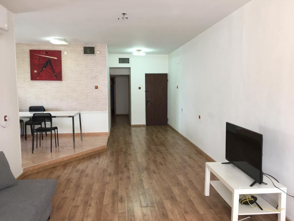 Renovierte 105-m²-Wohnung - Wohnungen zur Miete in Netanja, Center ...