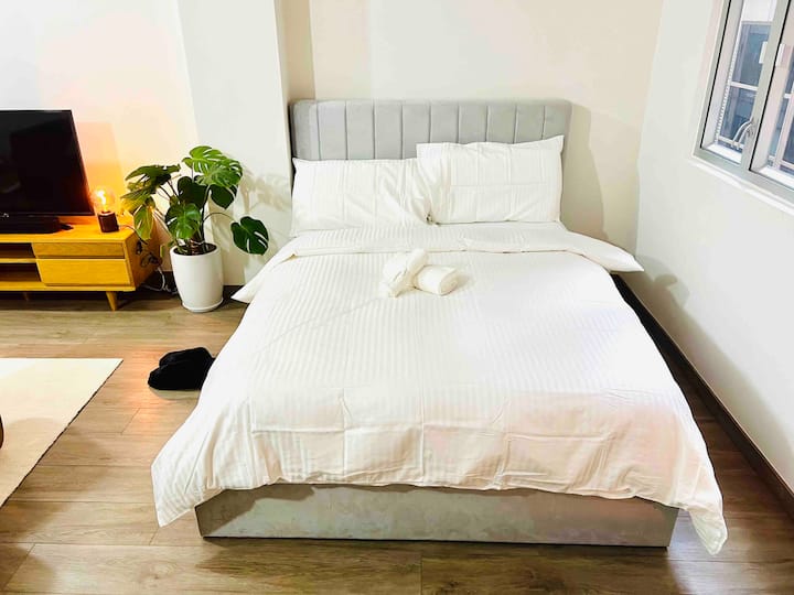 Charming Studio In Central ! - Sheung Wan