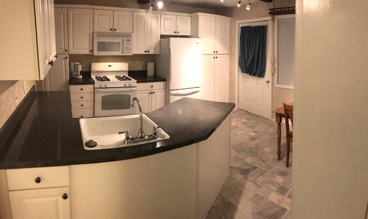 Bench Bungalow - Billings, MT