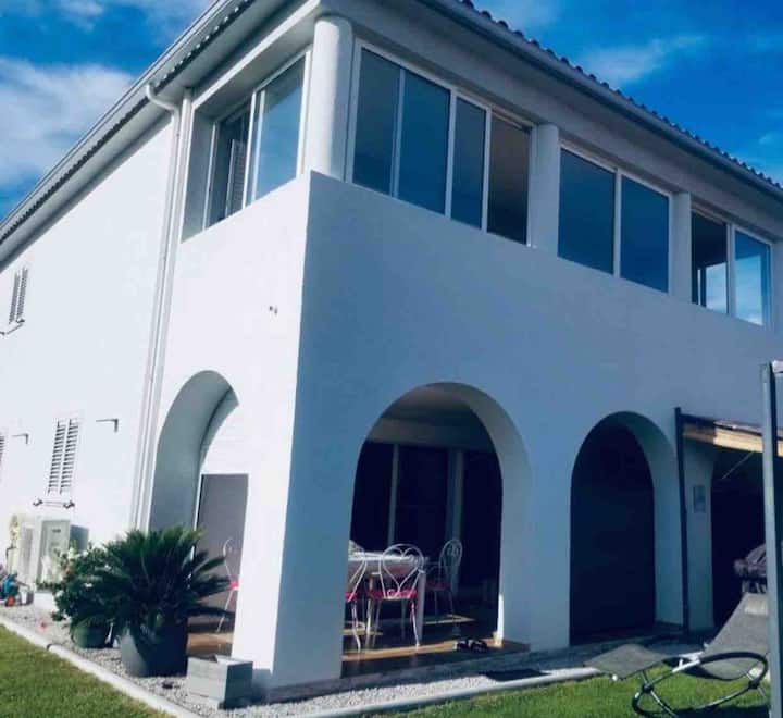 Magnifique Villa 140m2 à 10 De Calvi Et Des Plages - Calenzana