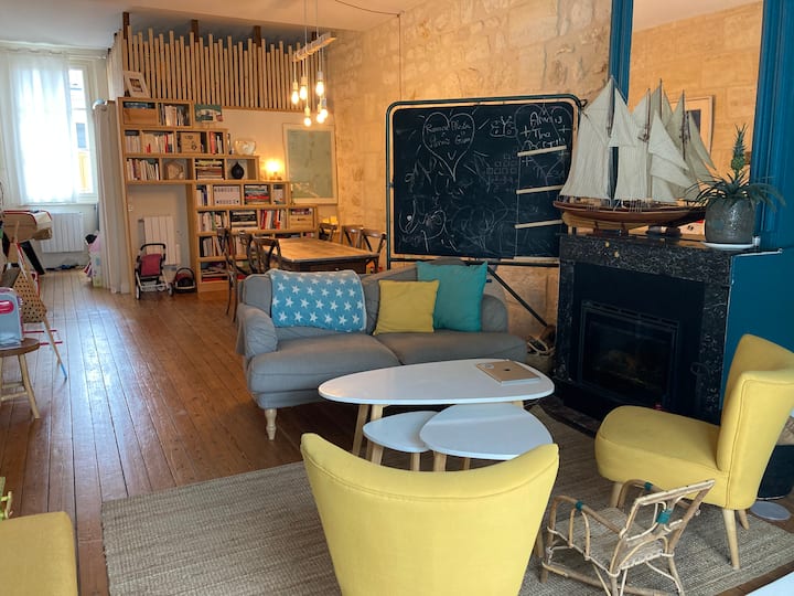Chambre Avec Salle D’eau Dans Maison Familiale - Burdeos