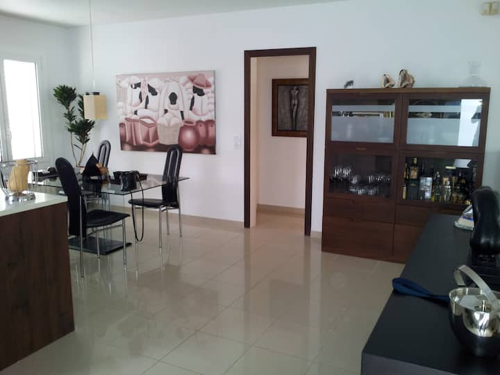 005 Bahia Villa Avec Piscine - Empuriabrava