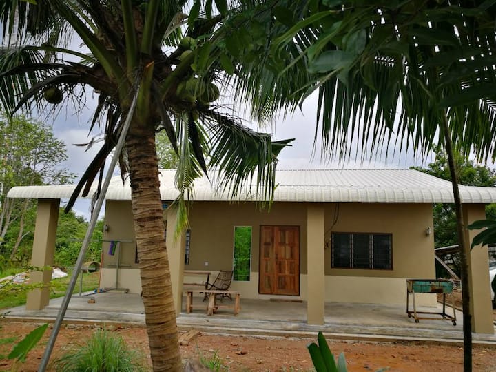 4 Bedrooms - 16 ++ Pax - Pantai Cenang