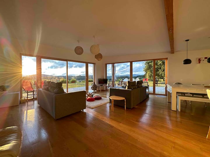 Maison Vue Panoramique Nature & Jacuzzi - Lac de Vassivière