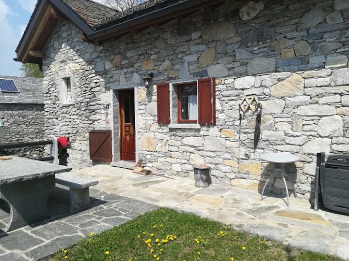 Rustico Casa Monti Metri Nella Località Di Gordola - Verzasca