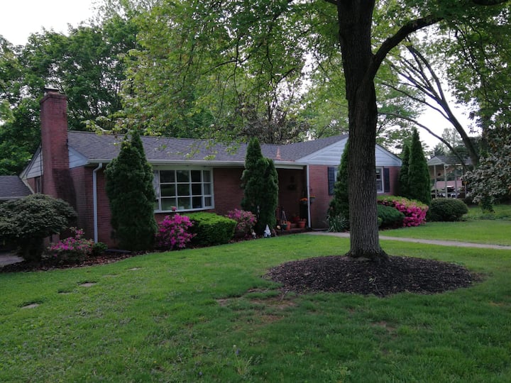 Private Room W/bath: Walk To Washington College - Chestertown, MD