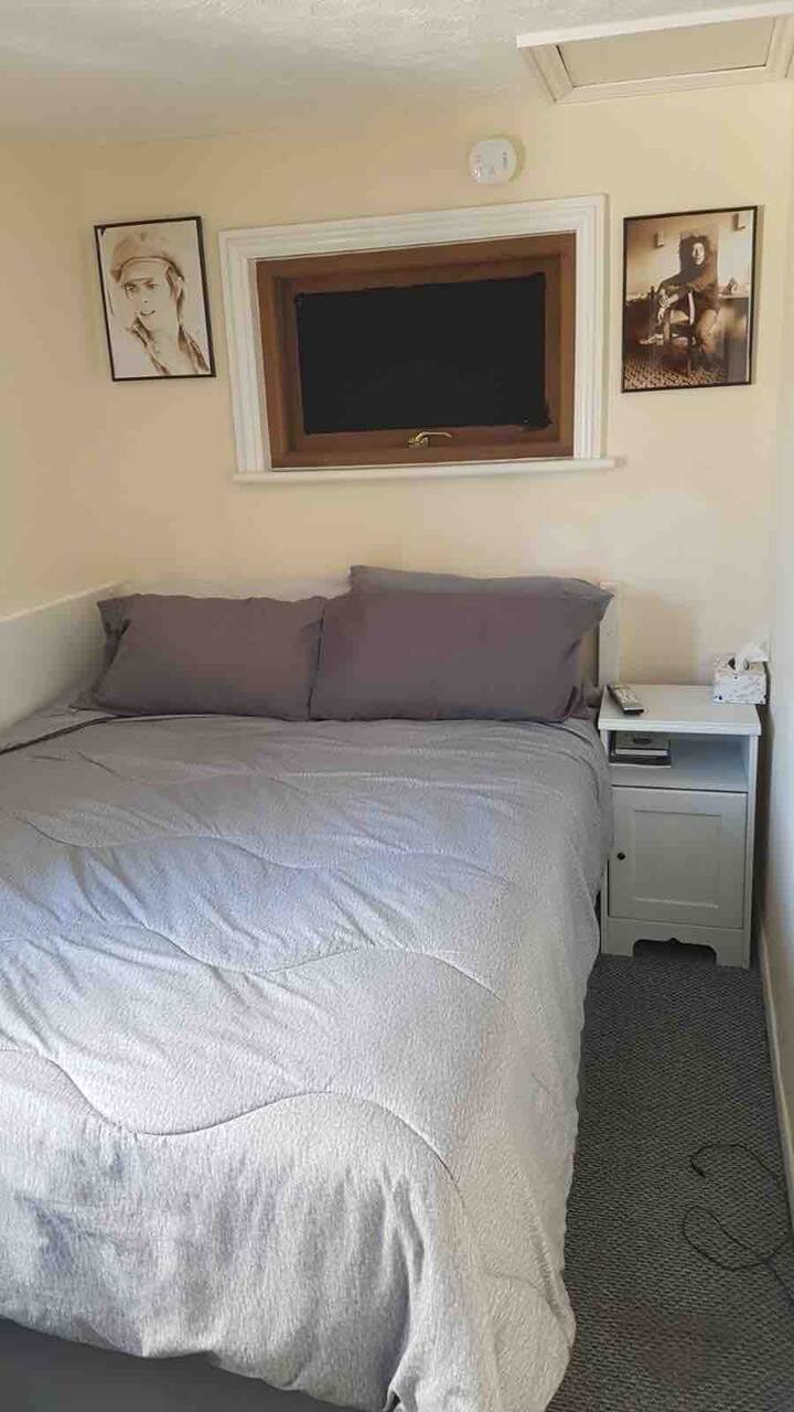 Room 1 - Steyning