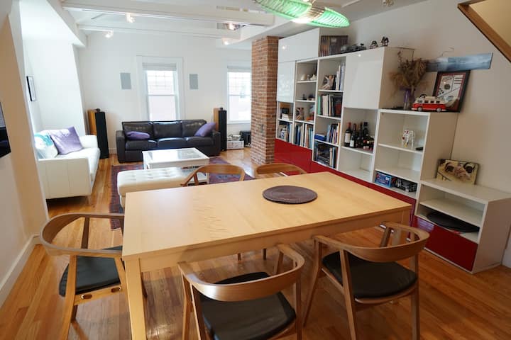 Three-bedroom Harvard Square Condo. - Cambridge, MA
