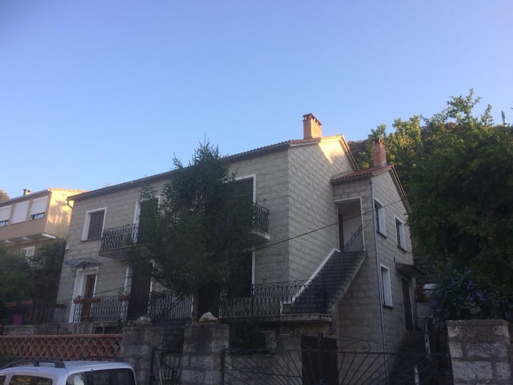 Magnifique T4 Avec Terrasse Panoramique - Tizzano