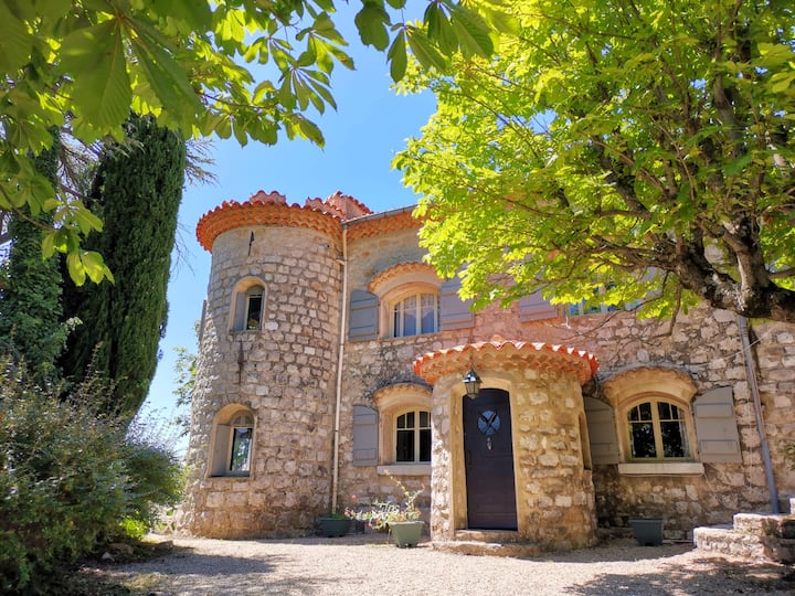 Castel Dans Site Classé Avec Vue Panoramique - Grasse