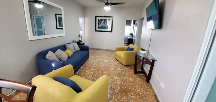 S 2 Apartment Next To Each Other With Free Parking - San Juan, Puerto Rico