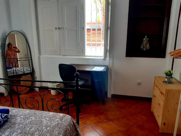 (1) Light Room In Nomad Villa Santa Fe - Las Palmas de Gran Canaria