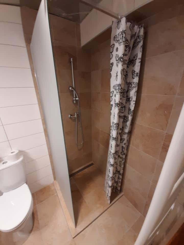 Apartment For 4 People - Bratislava