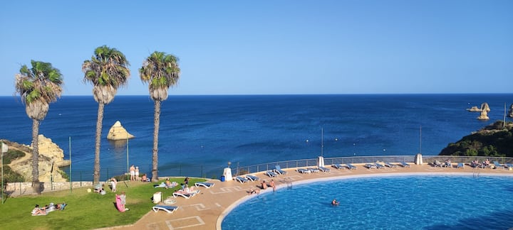 Apartamento Praia Dona Ana, Lagos - Lagos