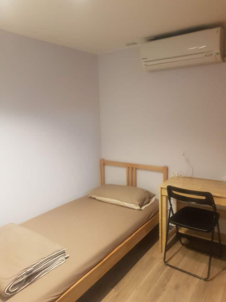 Closed To 101 Shopping Area - 內湖區