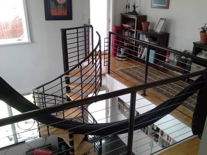 Townhouse Loft Near Downtown - Bloomington, IN